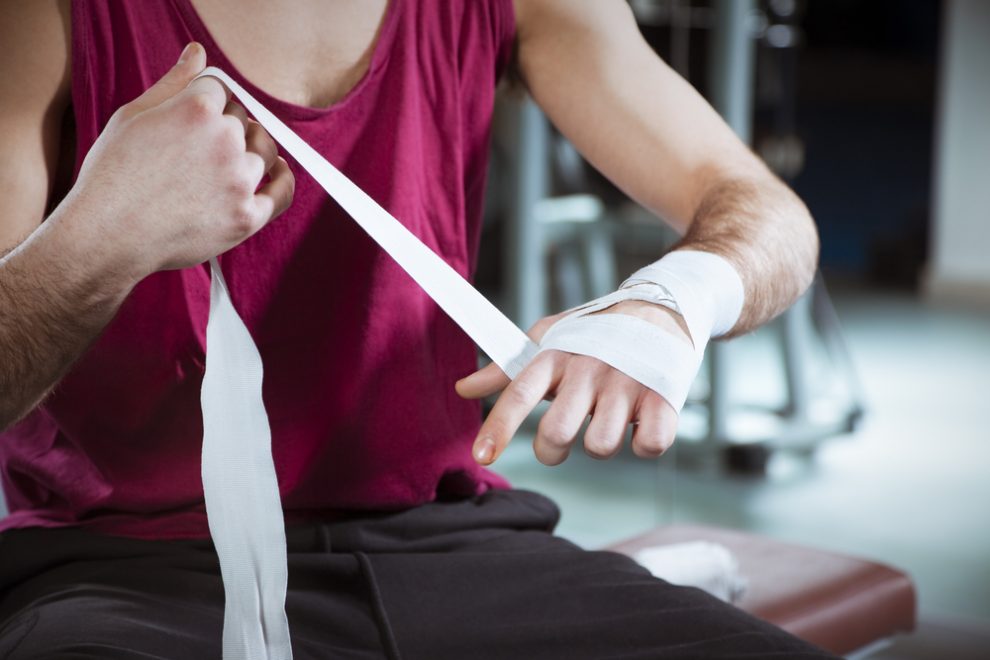 Handgelenk tapen: Schritt-für-Schritt Anleitung zum Selbermachen